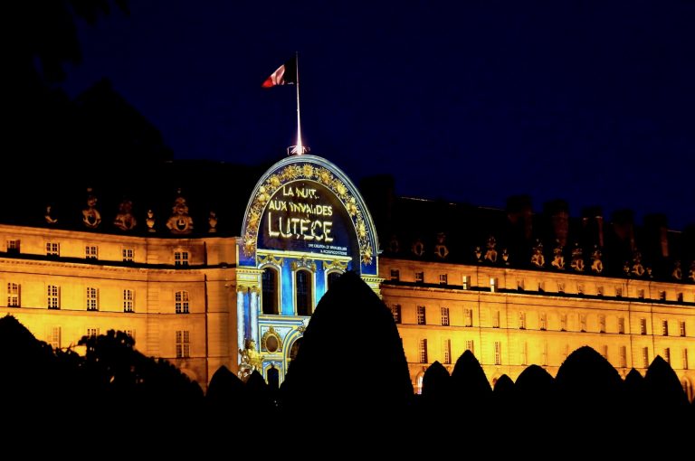 Nuit aux Invalides - Sound and light show at Les Invalides - Landen Kerr