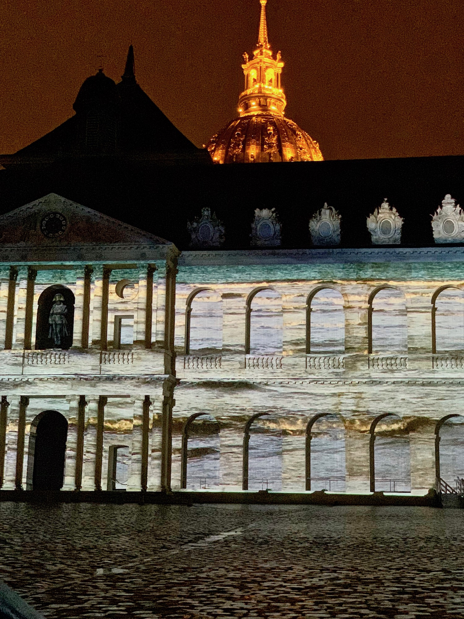 Nuit aux Invalides - Sound and light show at Les Invalides - Landen Kerr
