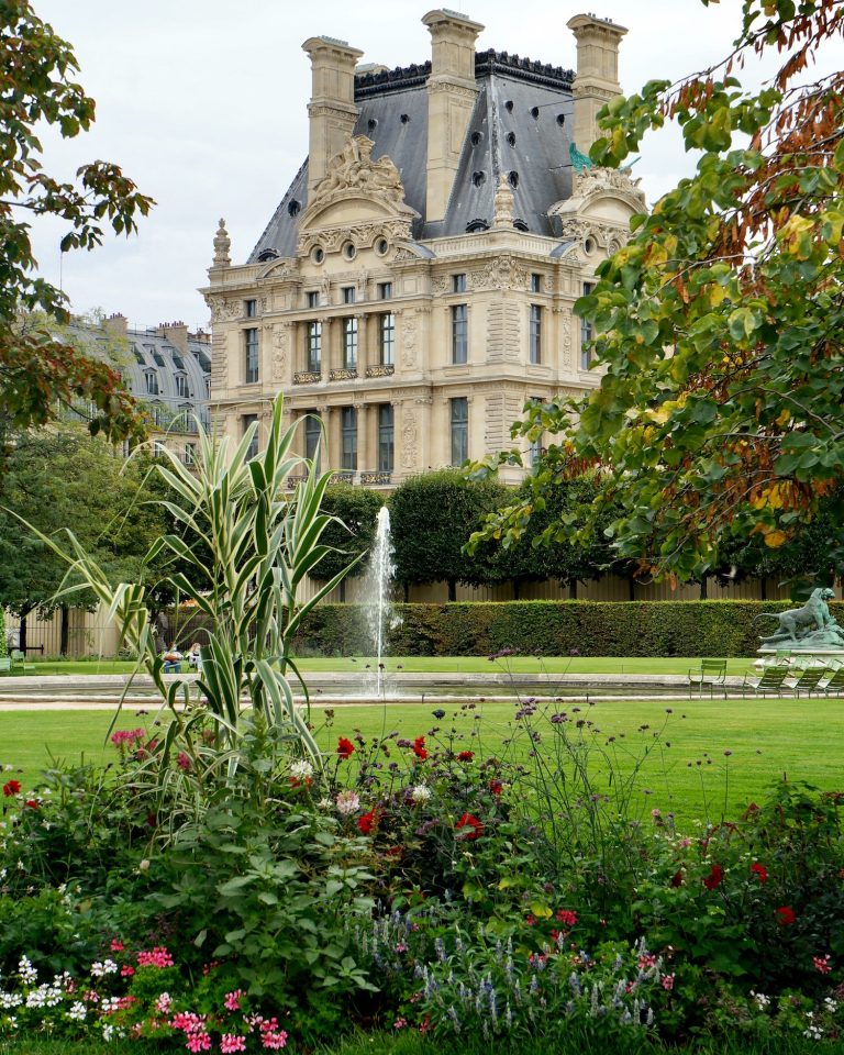 A Walk Through the Tuileries Garden in the Summer - Landen Kerr