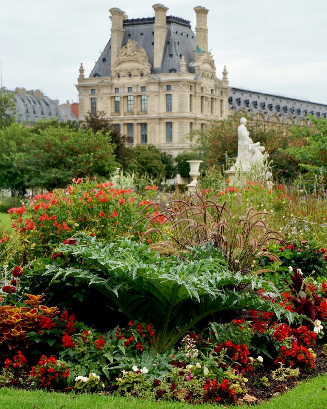 A Walk Through the Tuileries Garden in the Summer - Landen Kerr
