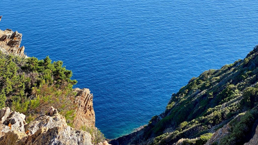 Port Cros Guide: A Côte d'Azur Island Gem - Landen Kerr