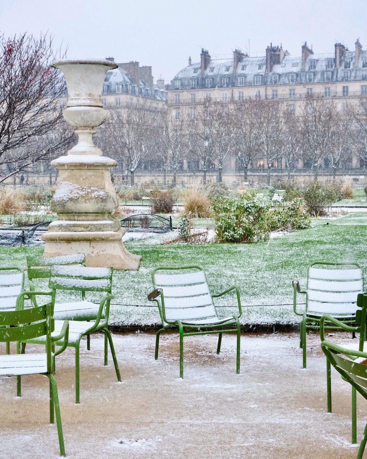 A Walk Through Paris in the Snow - Snow in Paris - Landen Kerr