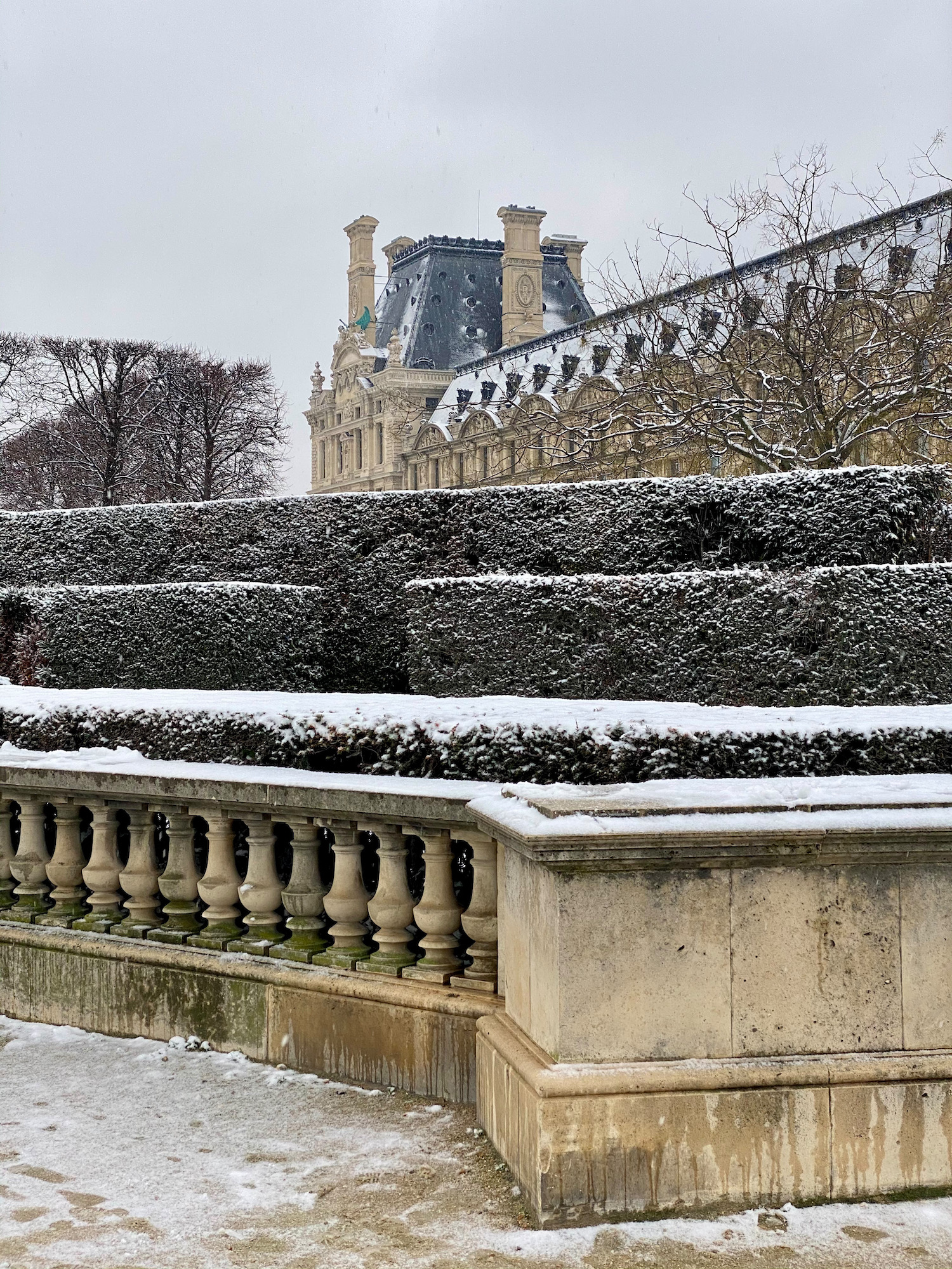 A Walk Through Paris in the Snow - Snow in Paris - Landen Kerr