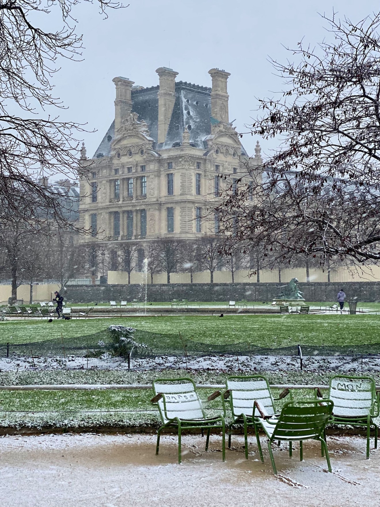A Walk Through Paris in the Snow - Snow in Paris - Landen Kerr