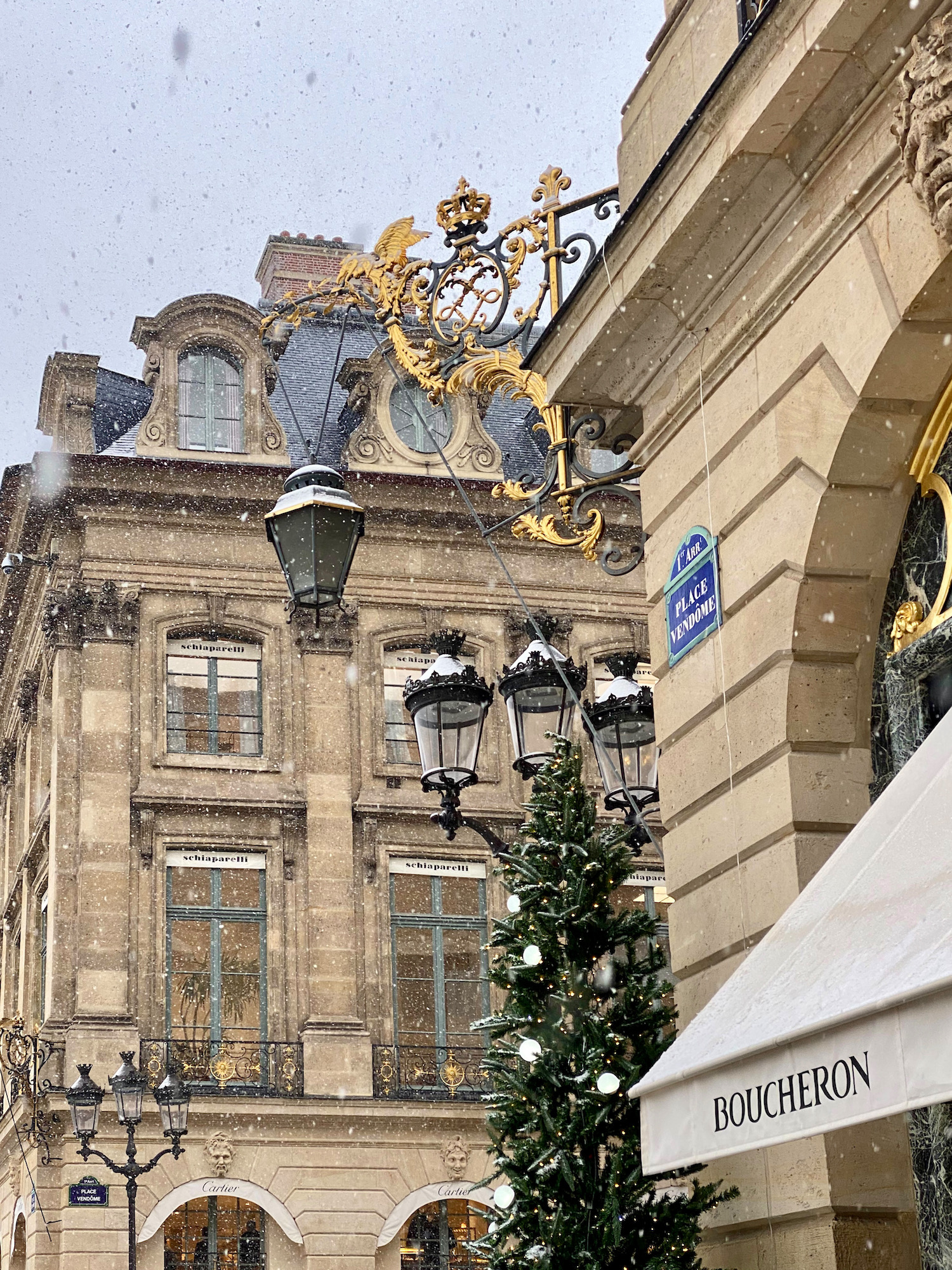 A Walk Through Paris in the Snow - Snow in Paris - Landen Kerr