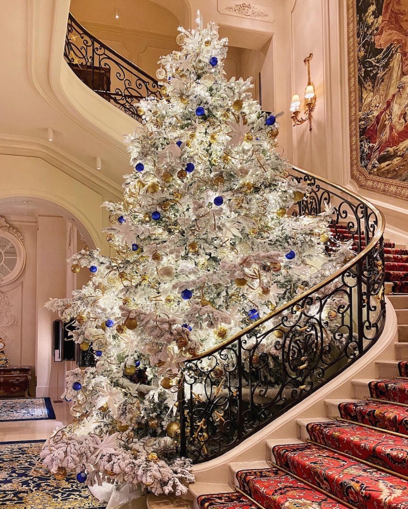 Five Friday Finds from France: December 3rd - Landen Kerr